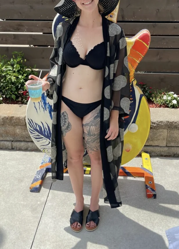 All black even in the summertime | Scrolller