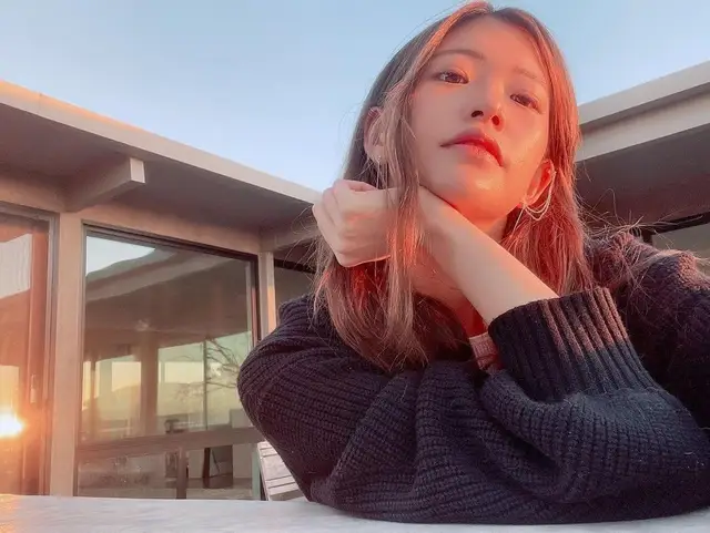 Golden hour Miyoung :] | Scrolller