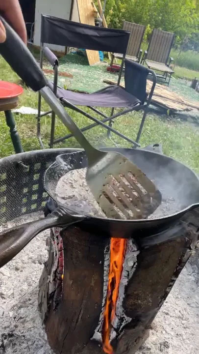 Angus beef burger | Scrolller