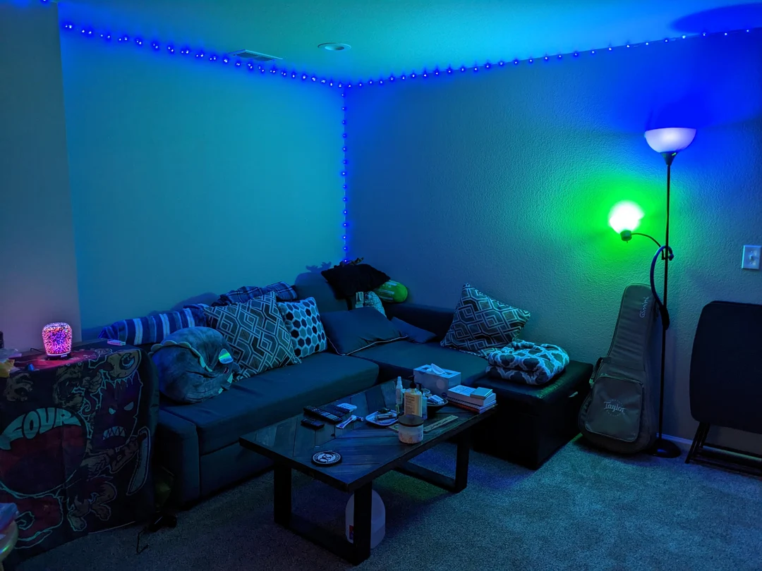 Slightly messy, perfectly cozy | Scrolller