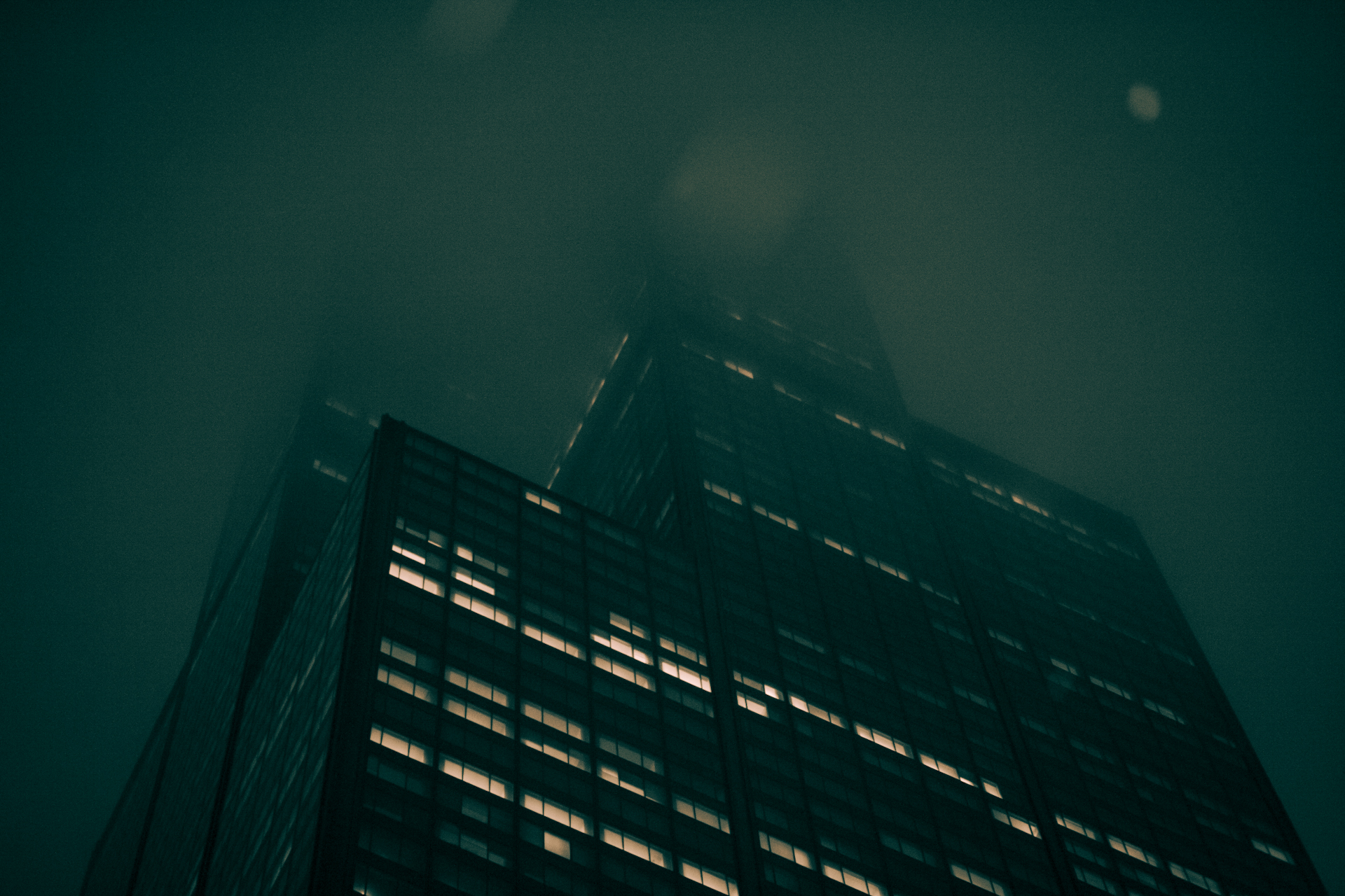 Gotham Sears Tower. Took this last night [OC] | Scrolller