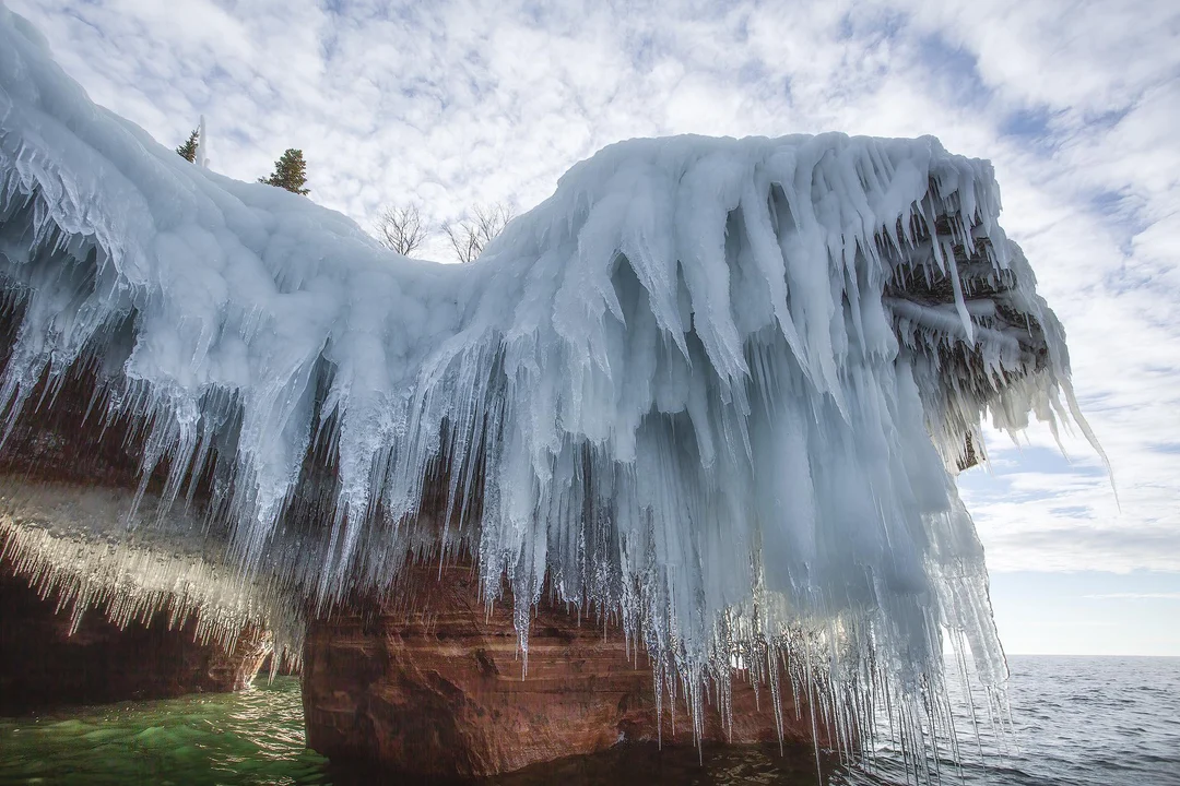 Apostle Islands Ice Caves on Devil’s Island [OC] 1364x908 | Scrolller