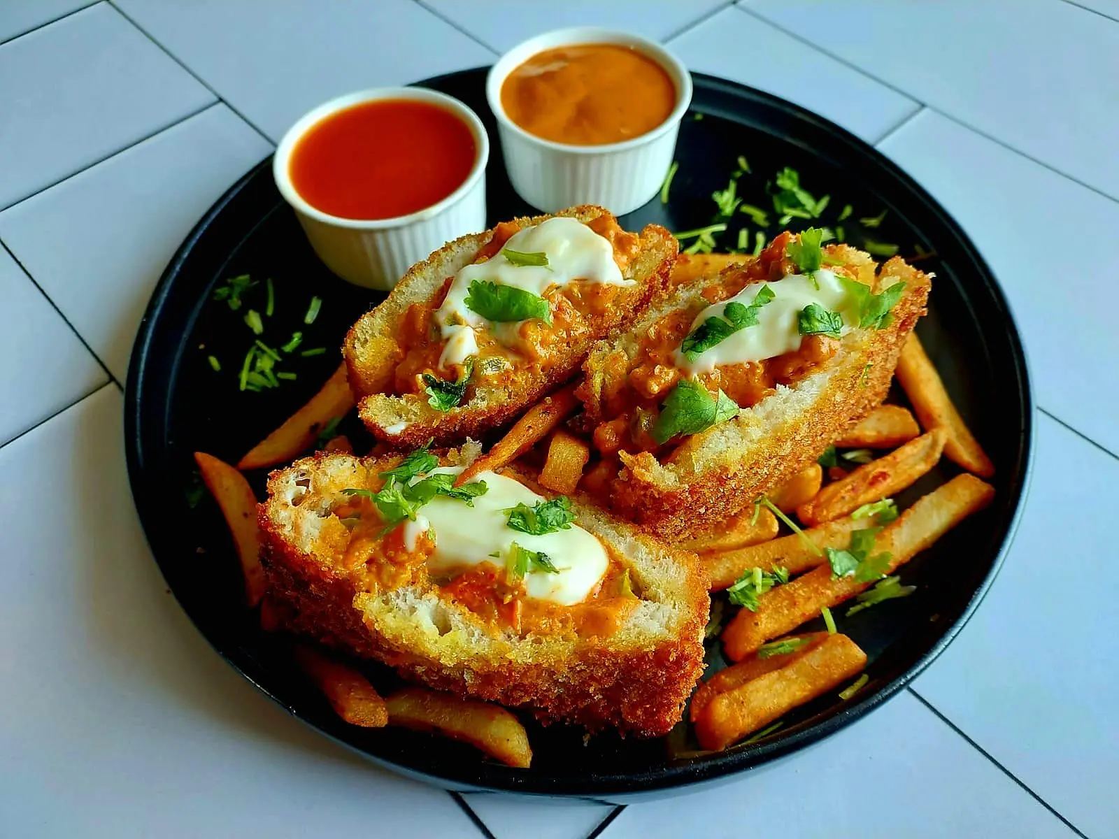 CHICKEN BREAD POCKETS | Scrolller