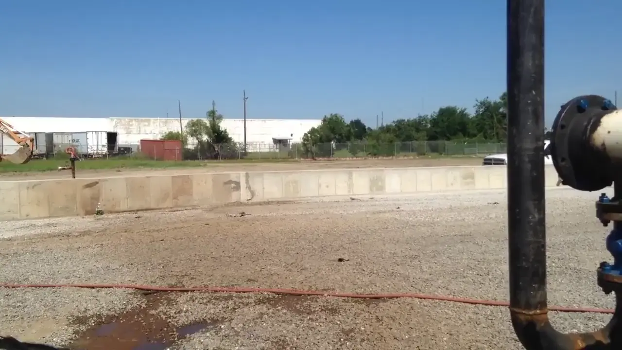 Cleaning the pipe | Scrolller