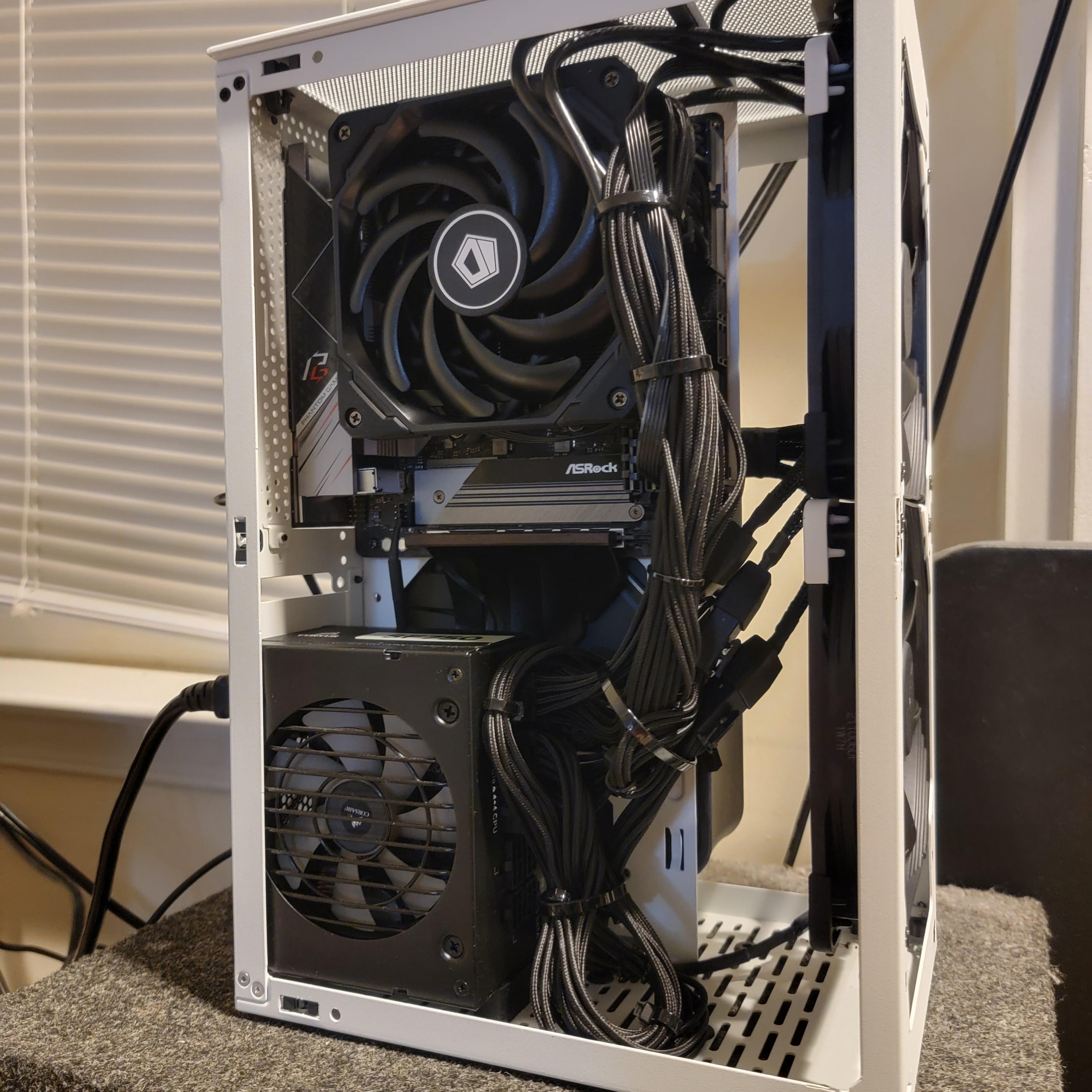 Meshlicous 5900X & RTX 4080 FE Build | Scrolller