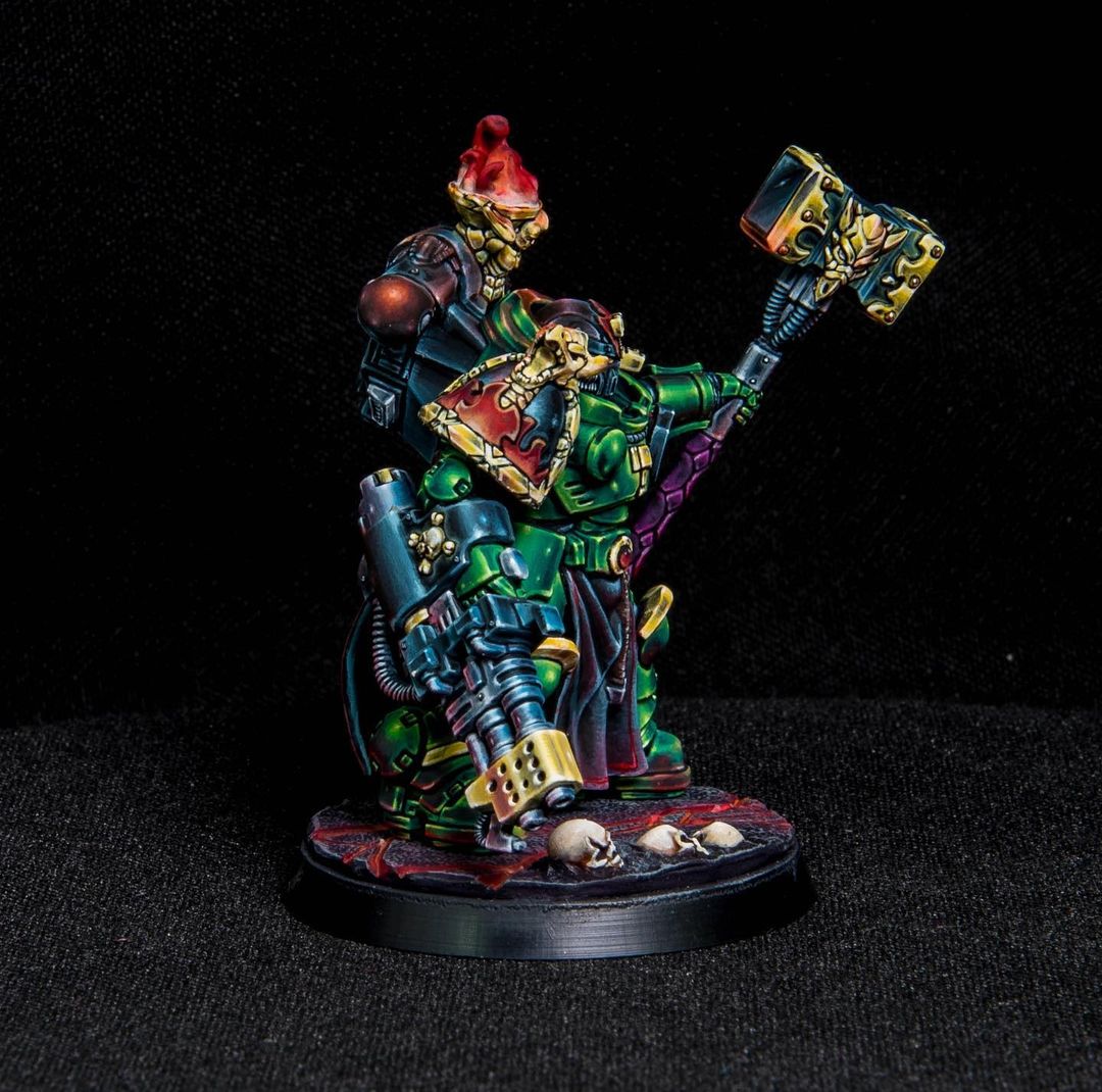 Captain Salamanders in Gravis armor. | Scrolller