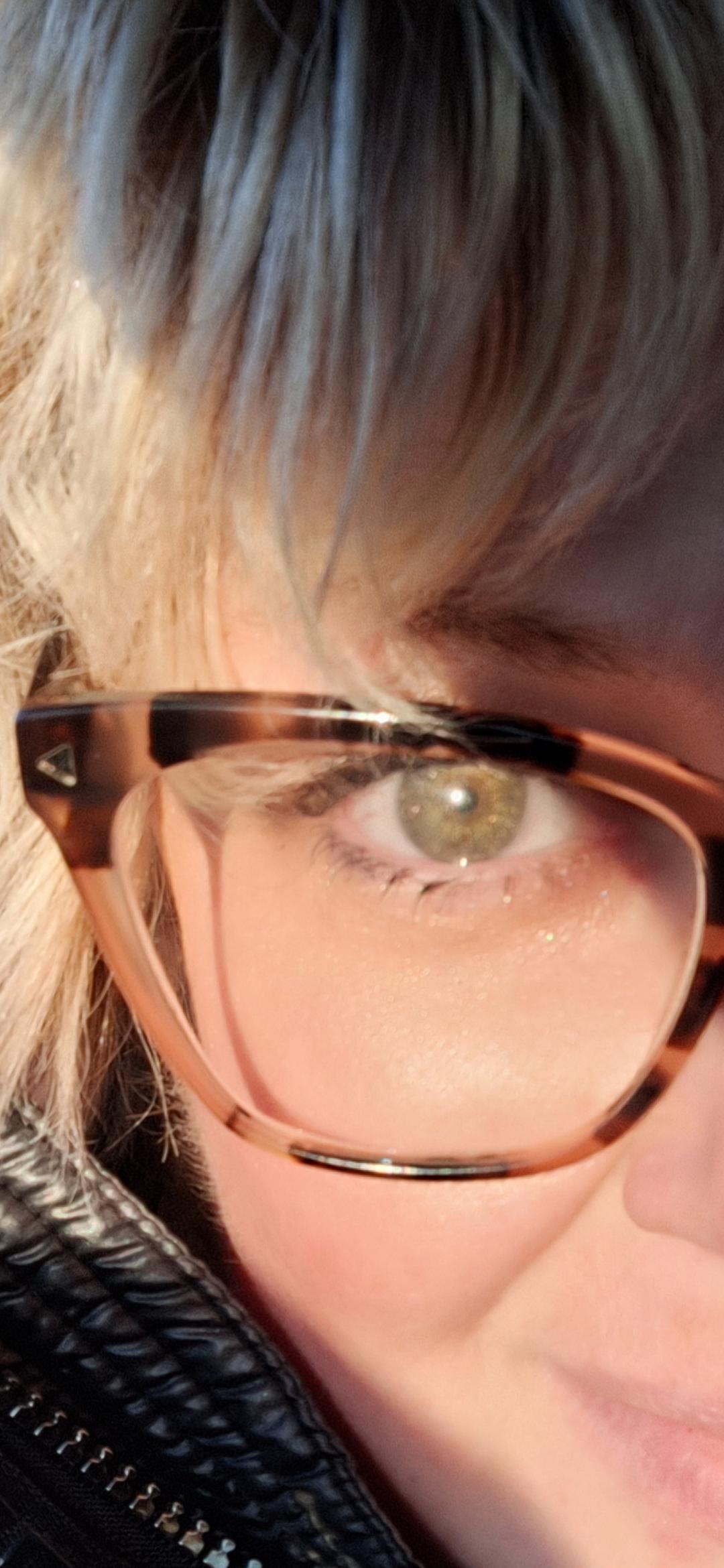 Green? Hazel? | Scrolller