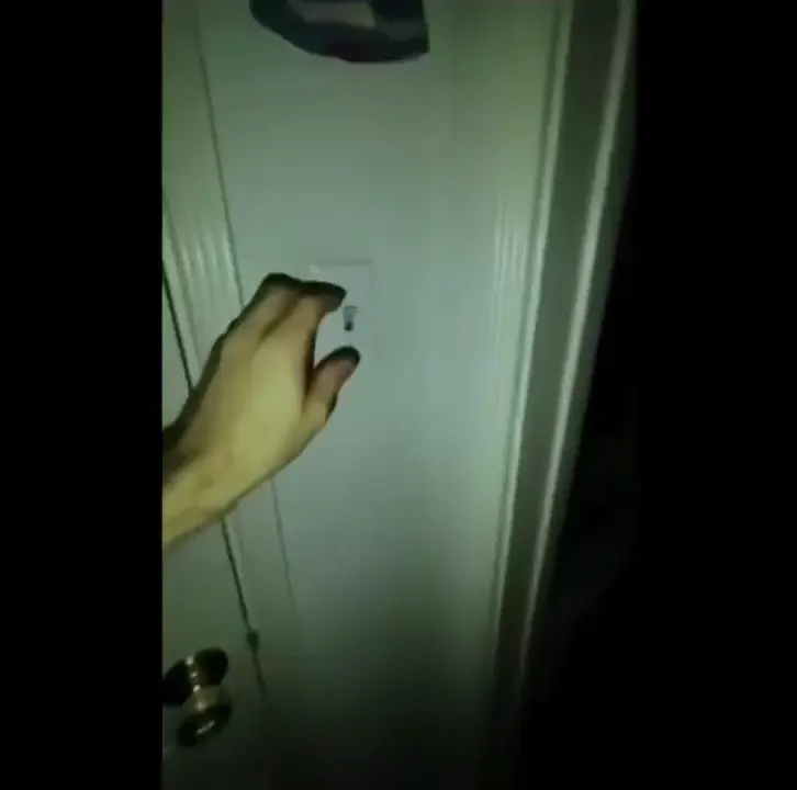 cursed_bathroom | Scrolller