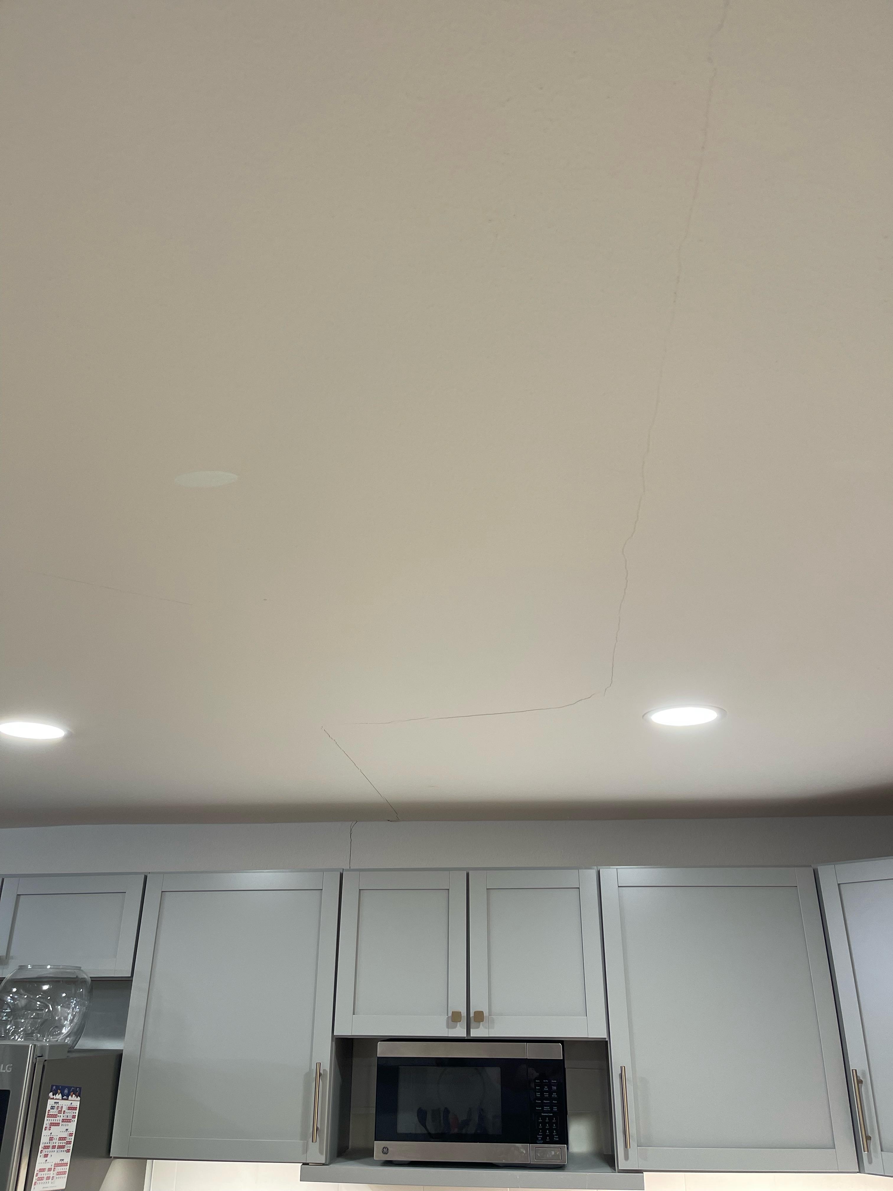 Help! Ceiling issue | Scrolller