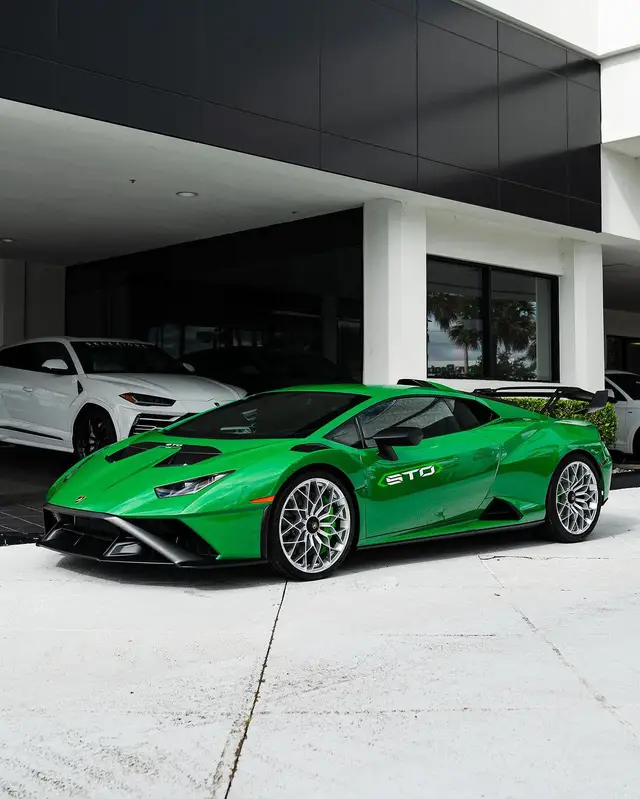 Lamborghini Huracan STO [1080x1349] | Scrolller