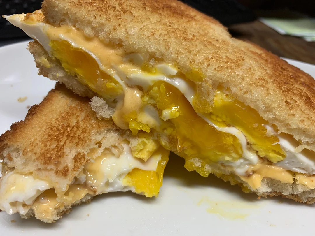 Triple Egg and Cheese Melt | Scrolller