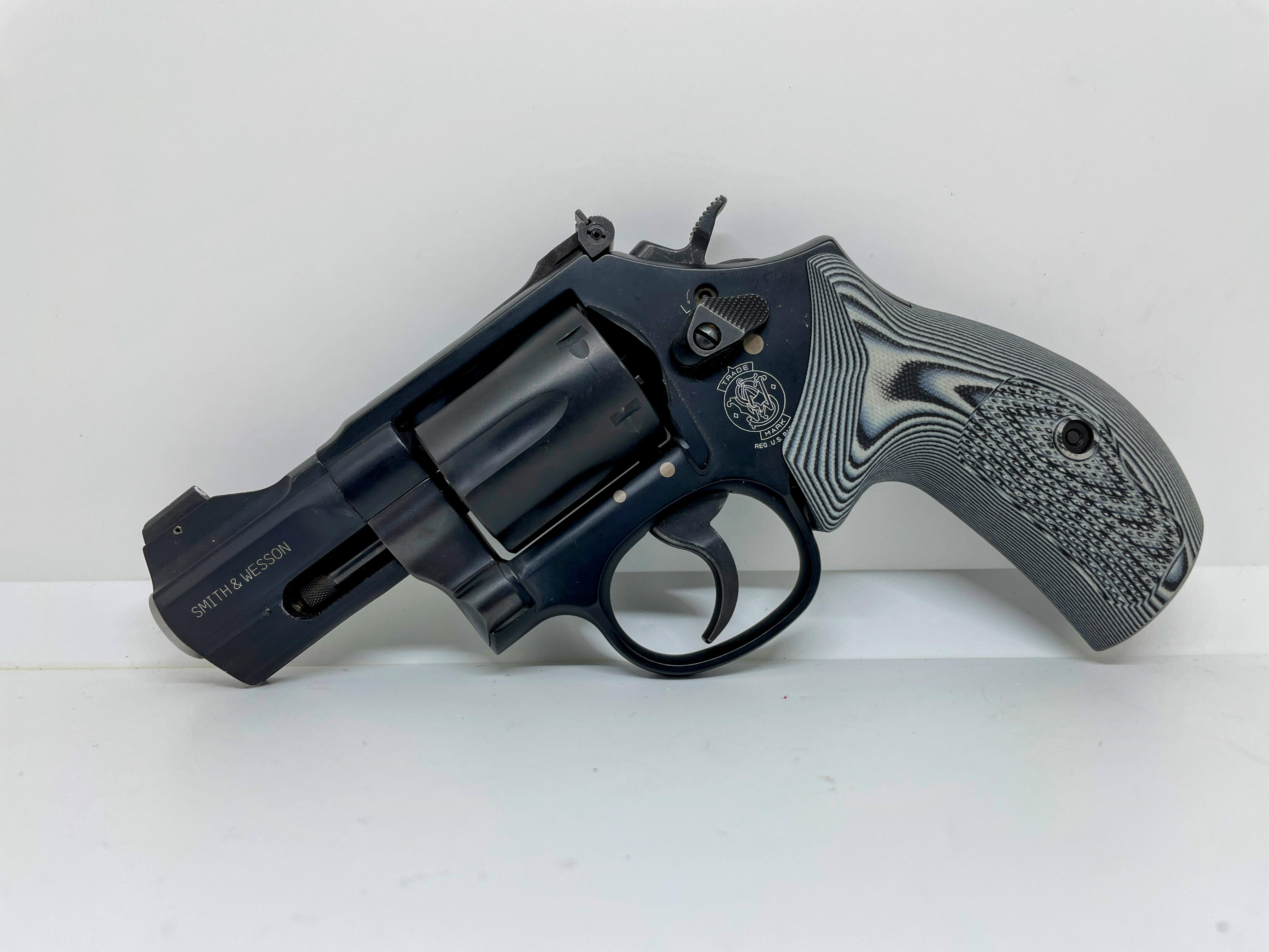 Smith & Wesson 315 "Night Guard" - the extremely rare scandium K-Frame | Scrolller