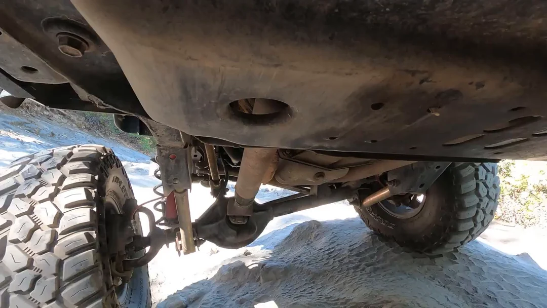 This is what my front axle looks like on my 2000 Jeep tj | Scrolller