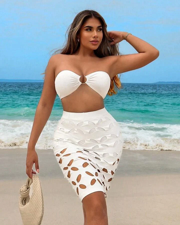 Pretty gal on pretty beaches | Scrolller