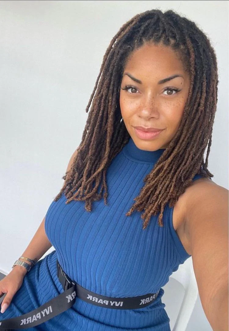 Bleu dress | Scrolller