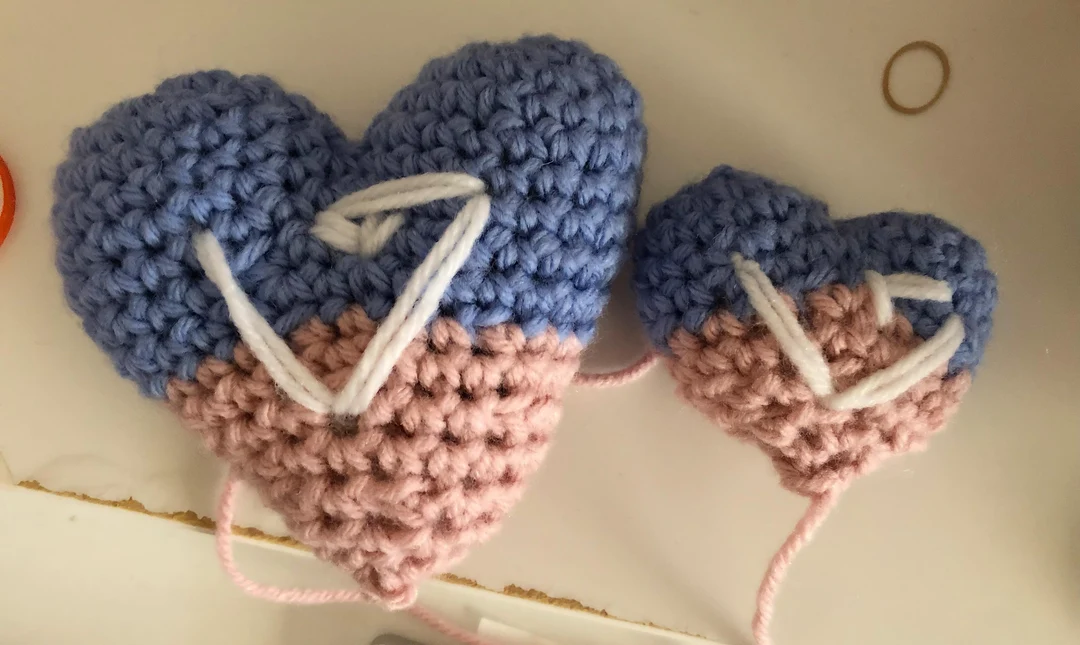 I tried making seventeen crochet hearts! | Scrolller