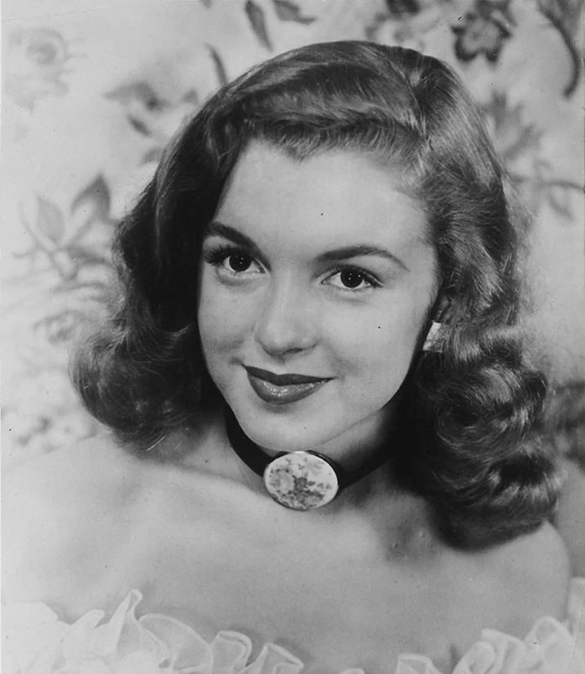 Marilyn Monroe 1946 | Scrolller