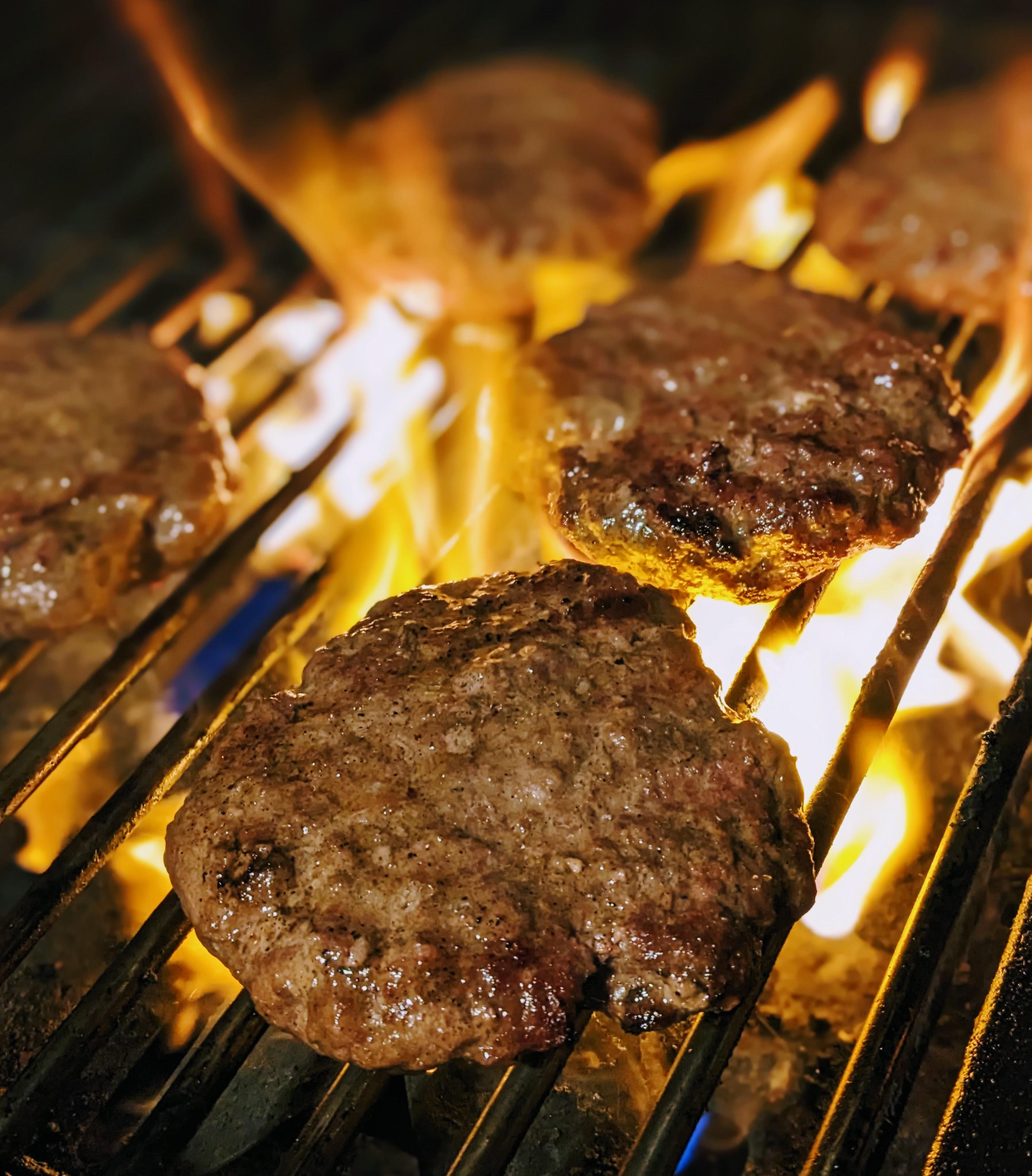 [Homemade] Grilled Beef Burgers | Scrolller