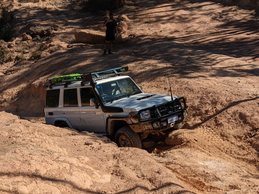 Back at the powerlines with new tires and no lockers | Scrolller