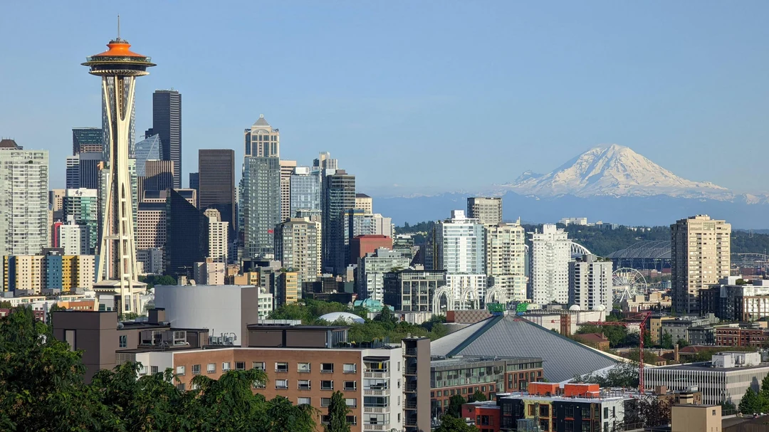 Seattle, Washington and Mt. Rainier | Scrolller