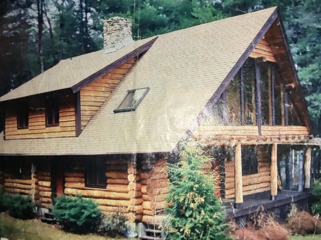 One of my dad's first cabins | Scrolller