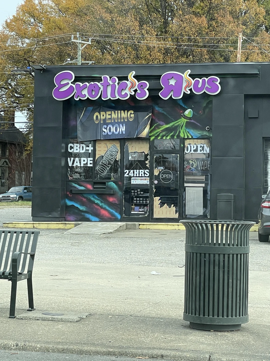 alright... who here opened this store. | Scrolller