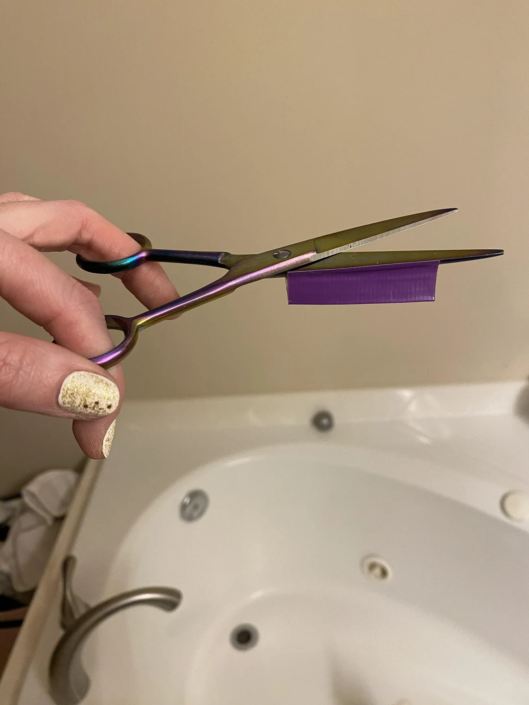 I made some “trim” scissors by putting a 1/2” piece of tape on my scissors | Scrolller