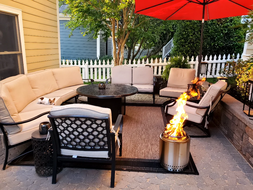 Summer nights on the patio. Nothing cozier | Scrolller