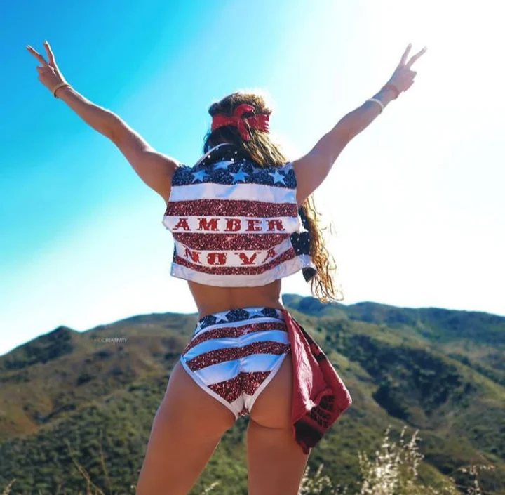 Amber Nova | Scrolller