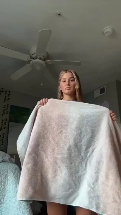 tight AF | Scrolller