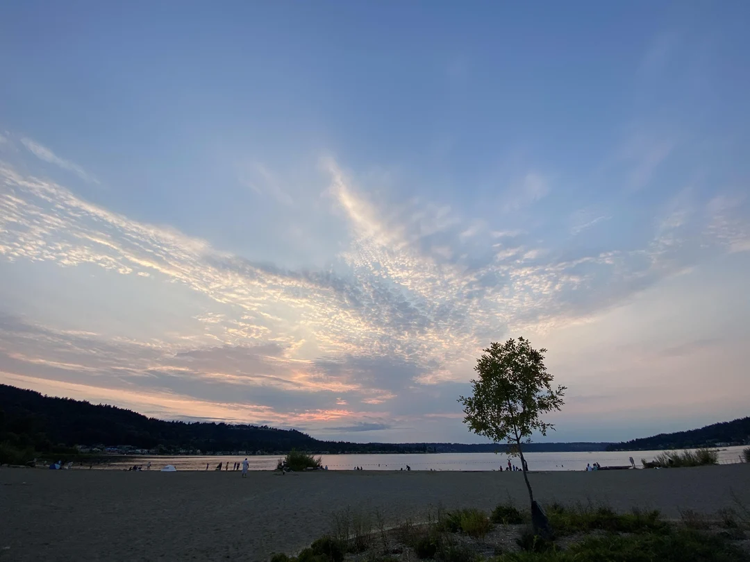 Sunset over Lake Sammamish, WA | Scrolller