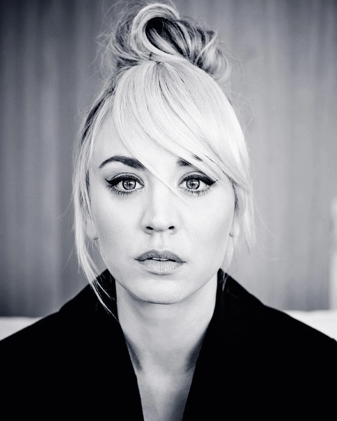 Closeup from one of her photo shoots. | Scrolller