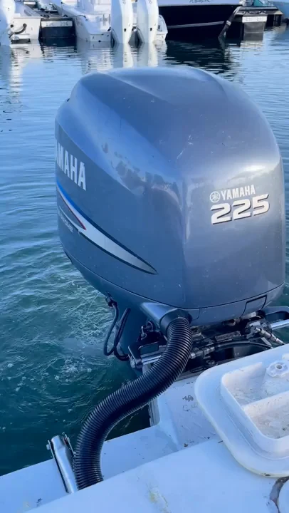 Engine idles rough and then stalls. | Scrolller