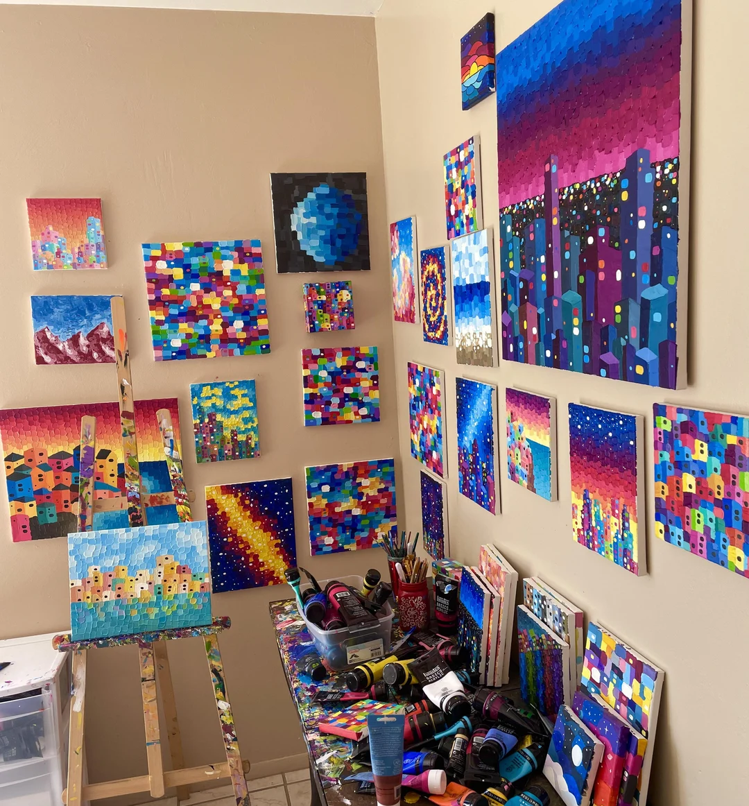 My cozy art studio | Scrolller