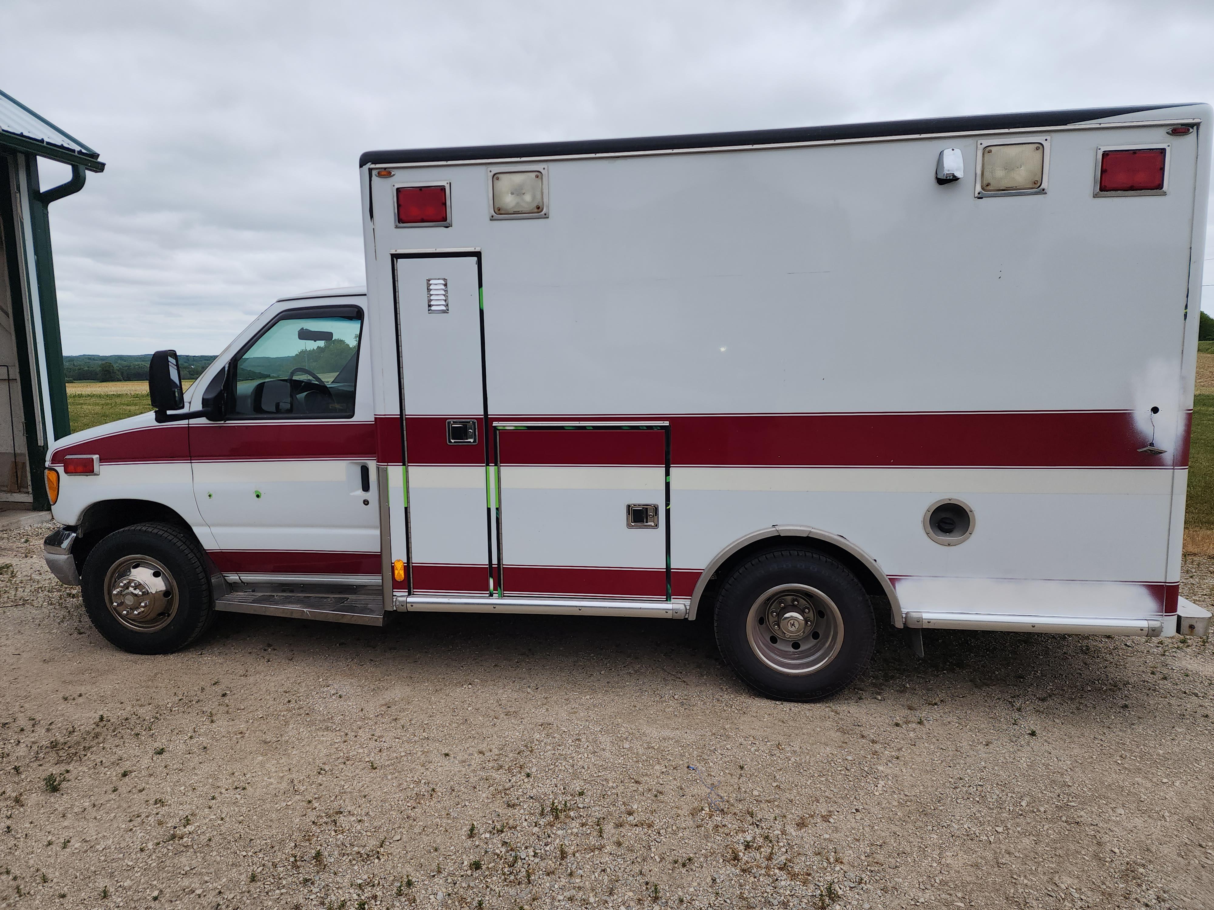 Packer Tailgate Van | Scrolller