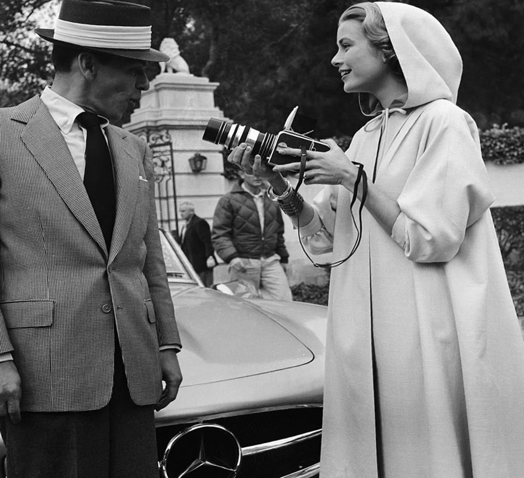 Frank Sinatra and Grace Kelly, 1956 | Scrolller