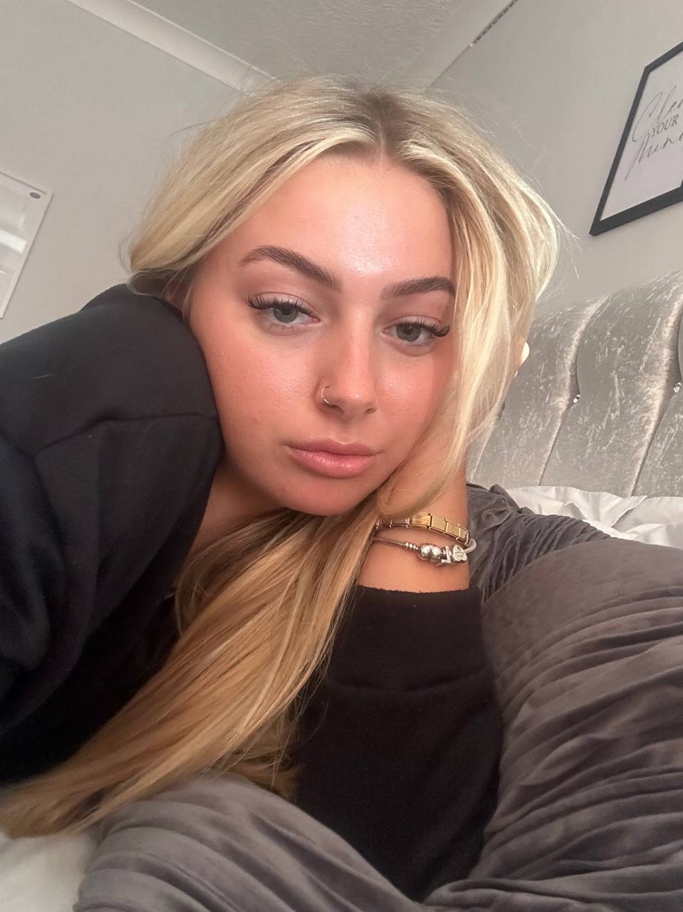 I'm always curious what people's first impression of my face :) | Scrolller