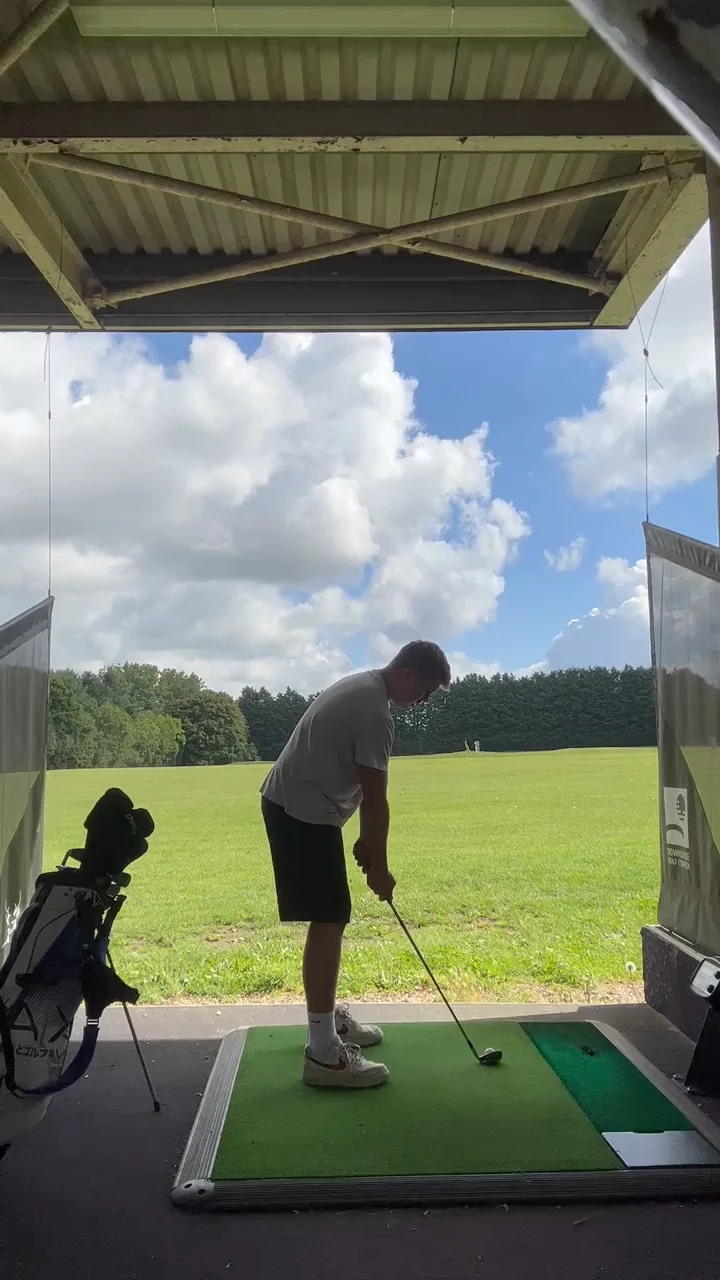 I’m a beginner. Help improve my swing | Scrolller