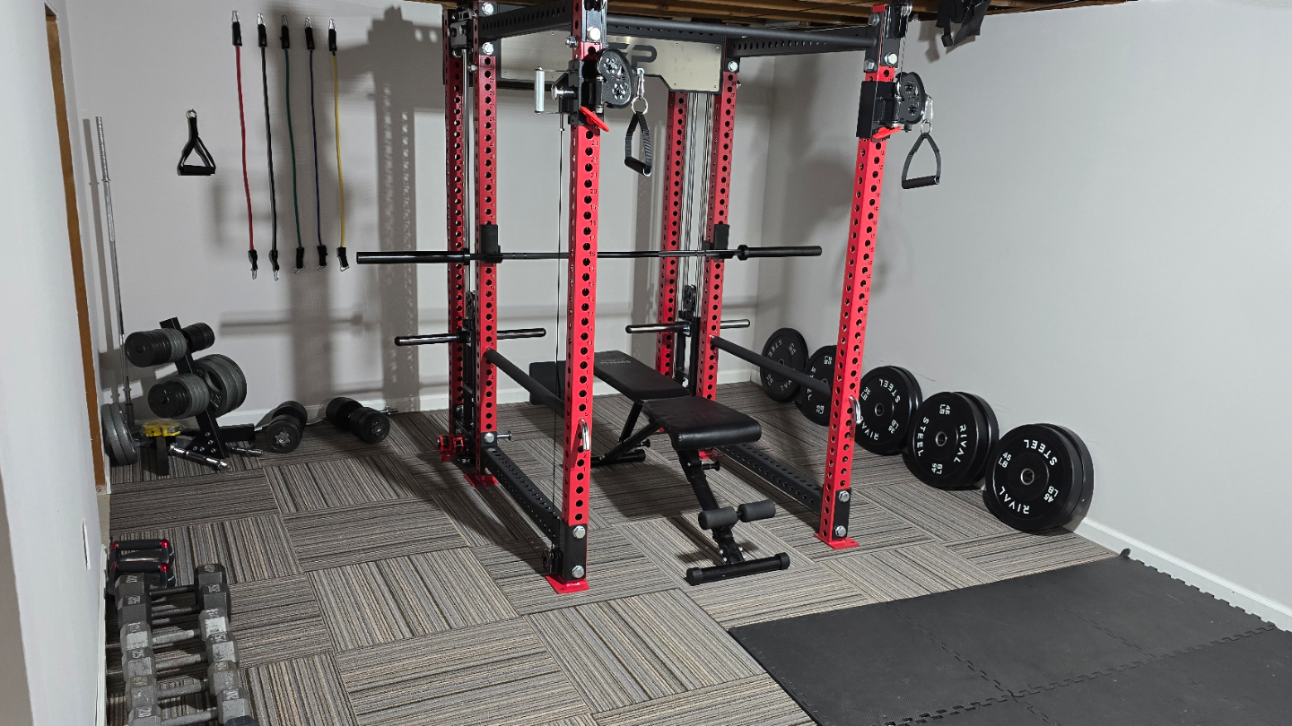Finally got a rack to make my home gym feel like a gym. | Scrolller