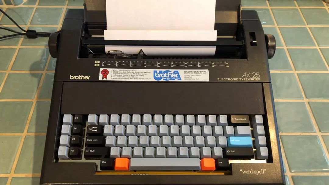 [tty] I riced my typewriter | Scrolller