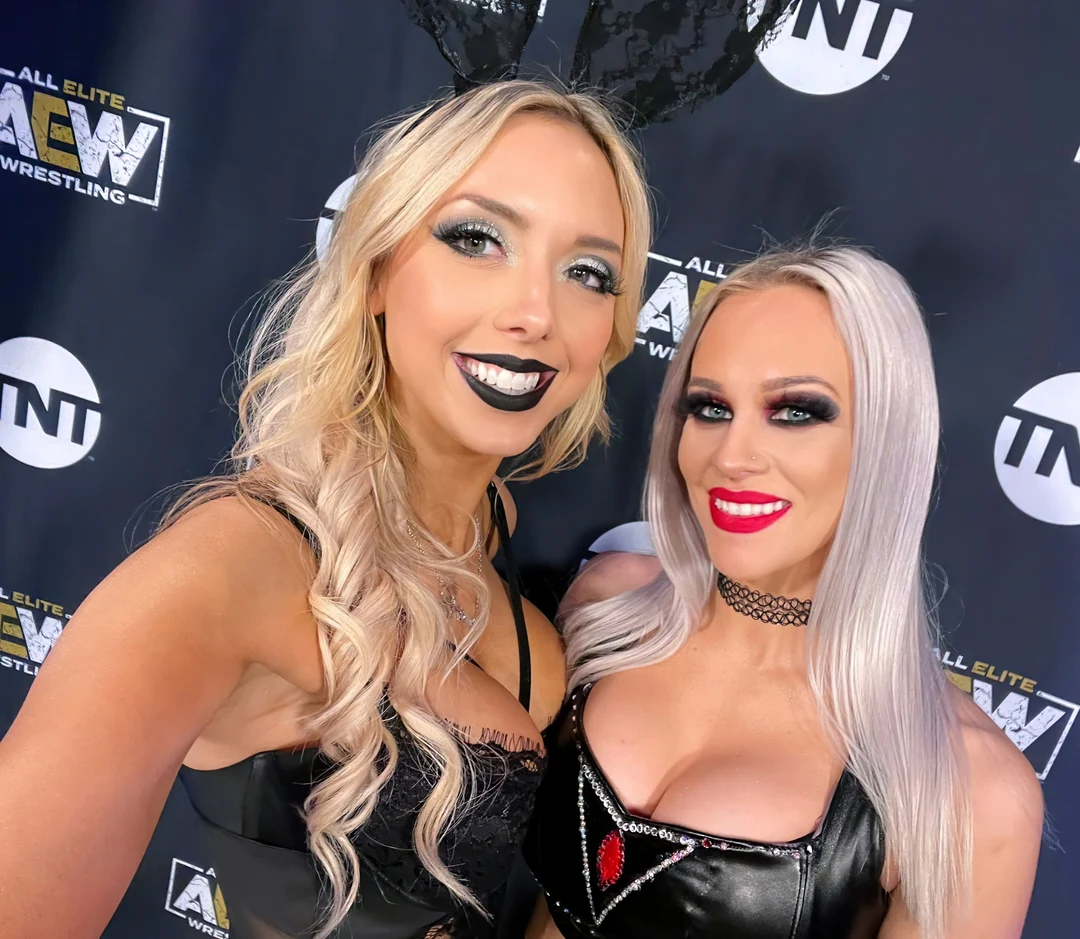 Bunny and Penelope big boobs | Scrolller