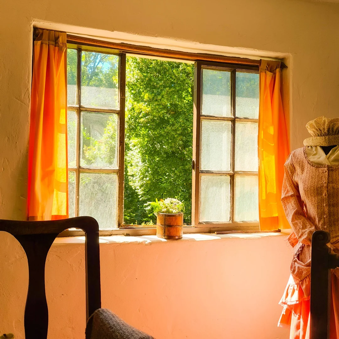 Warm afternoon in a colonial cottage. | Scrolller