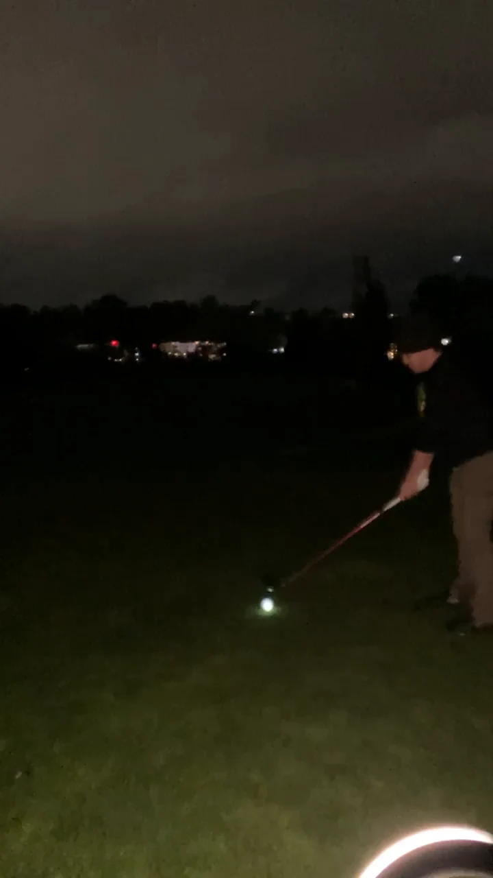 Night golf | Scrolller