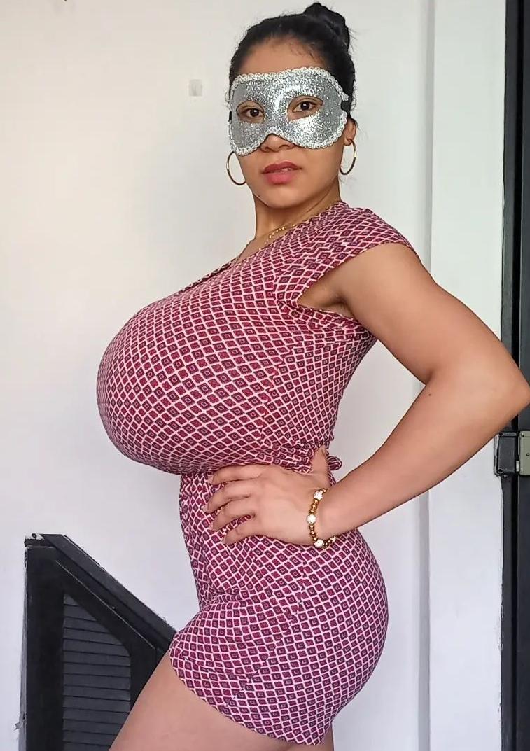 2busty she needs 2 hide her face | Scrolller