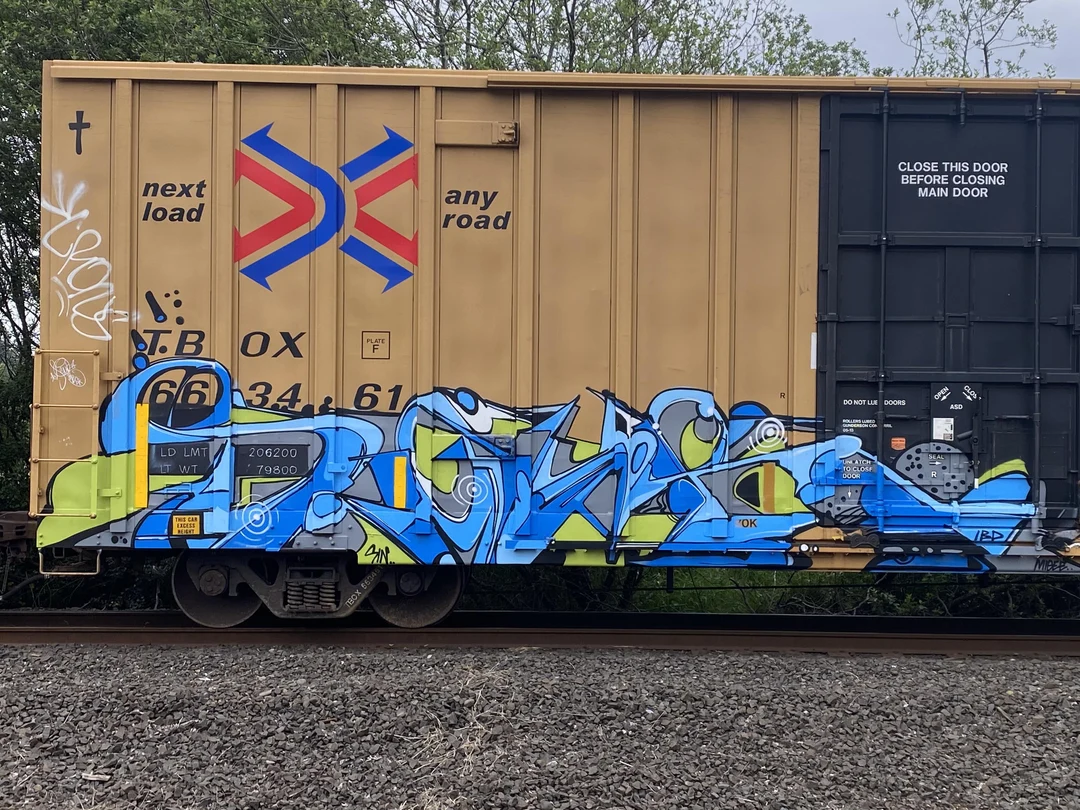 Wild style on this one, seen in Toledo, OR | Scrolller