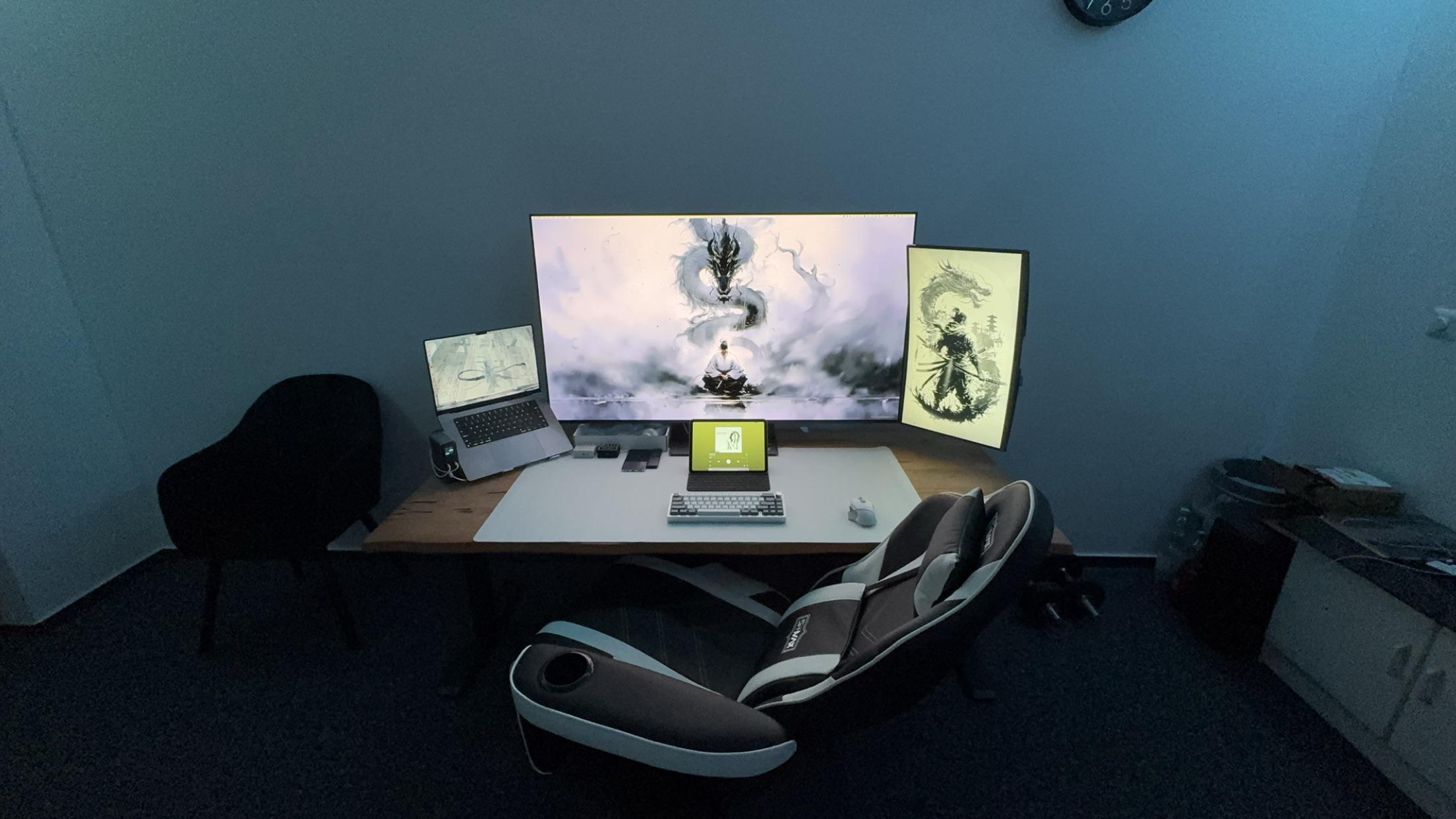 Early 2025 setup | Scrolller