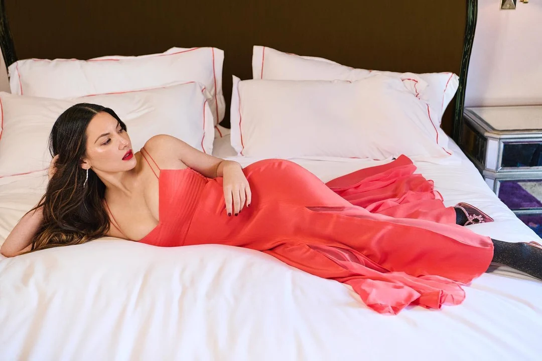 Olivia Munn | Scrolller