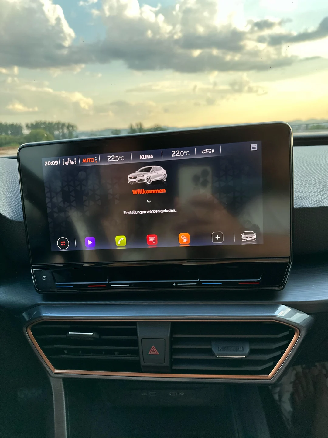 Brand new car with software issue:( | Scrolller