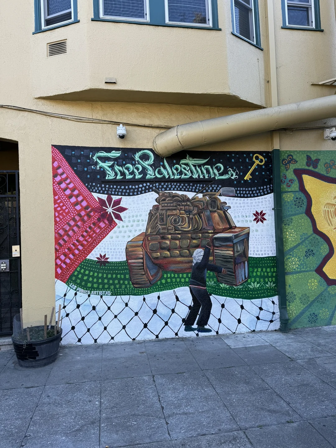 Free Palestine mural in Berkeley, California | Scrolller