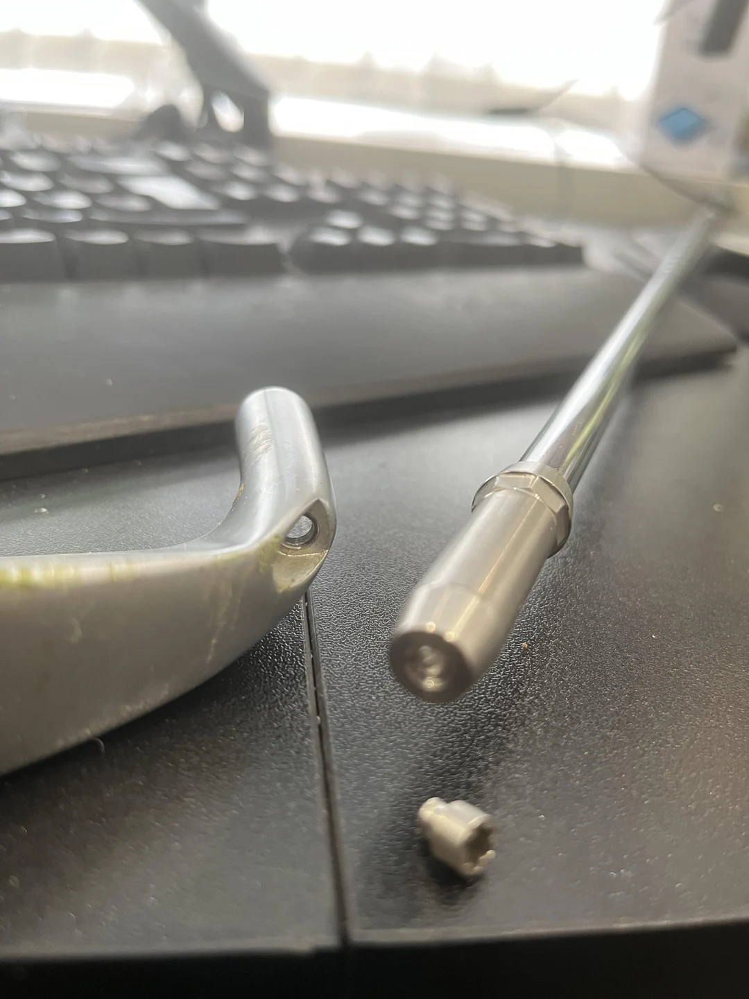 What’s the screw? | Scrolller